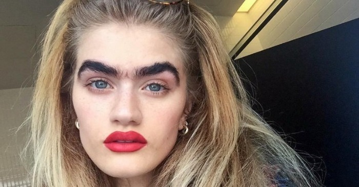« Une beauté naturelle » : » L’apparence de la mère de ce mannequin ...